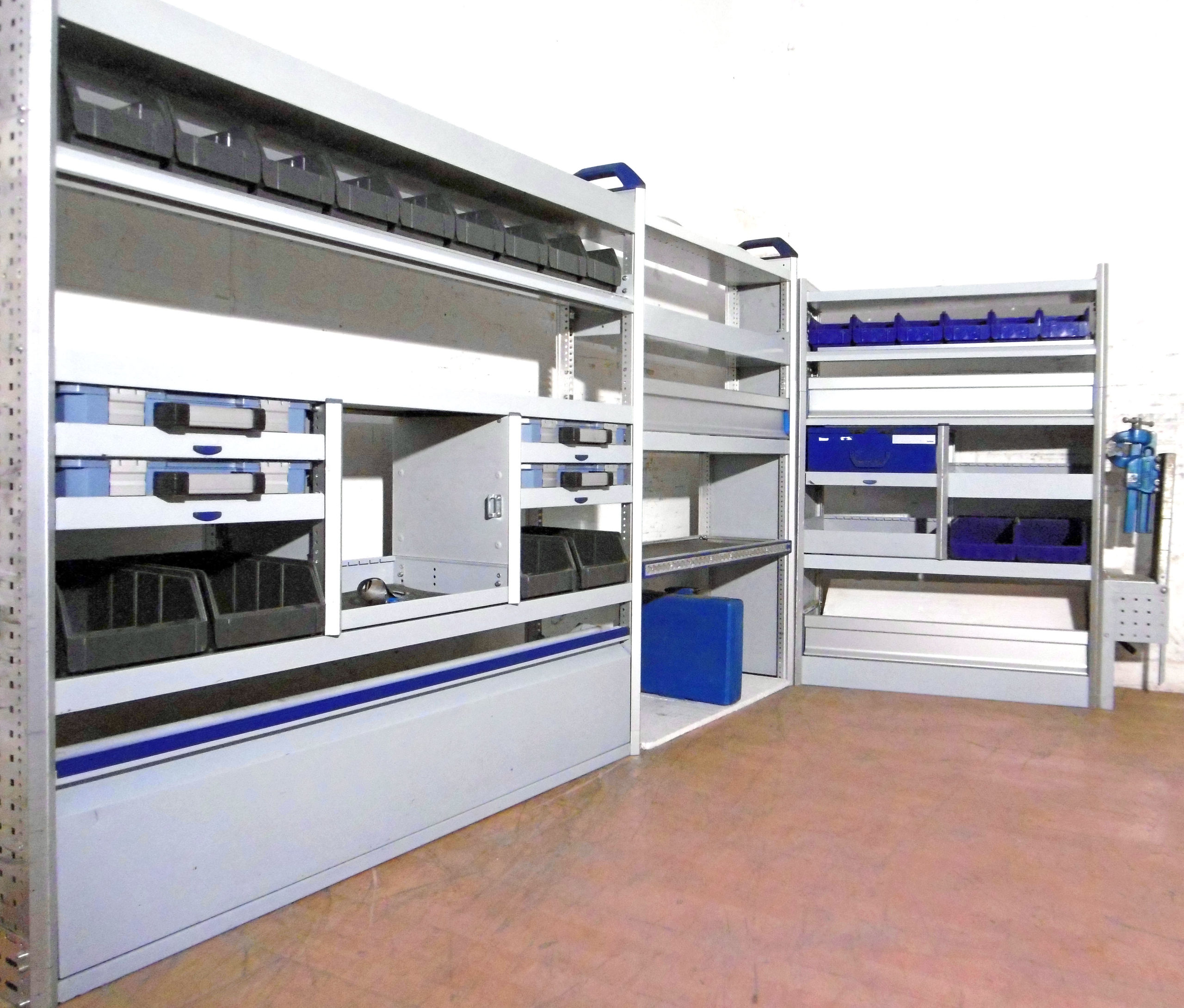 FES BERLIN gebrauchte SORTIMO Fahrzeugeinrichtung GLOBELYST Regal ...